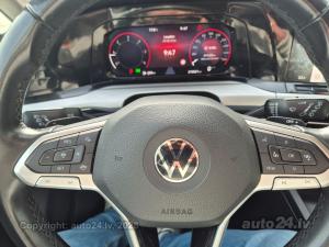 Grey Volkswagen Golf 2021 in Parnu, with an engine capacity of 2.00 L and mileage of 210 thousand km for 14700 €, photo 11 on AUTOMOTO.COM.LV