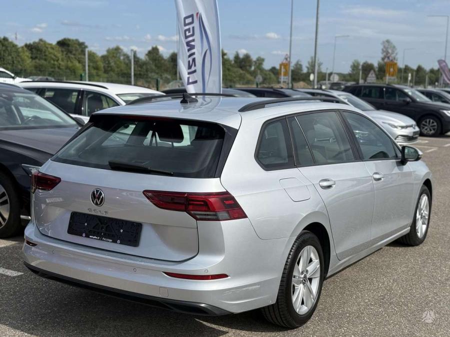 Grey Volkswagen Golf 2021 in Vilnius, with an engine capacity of 1.97 L and mileage of 228 thousand km for 11999 €, photo 7 on AUTOMOTO.COM.LV