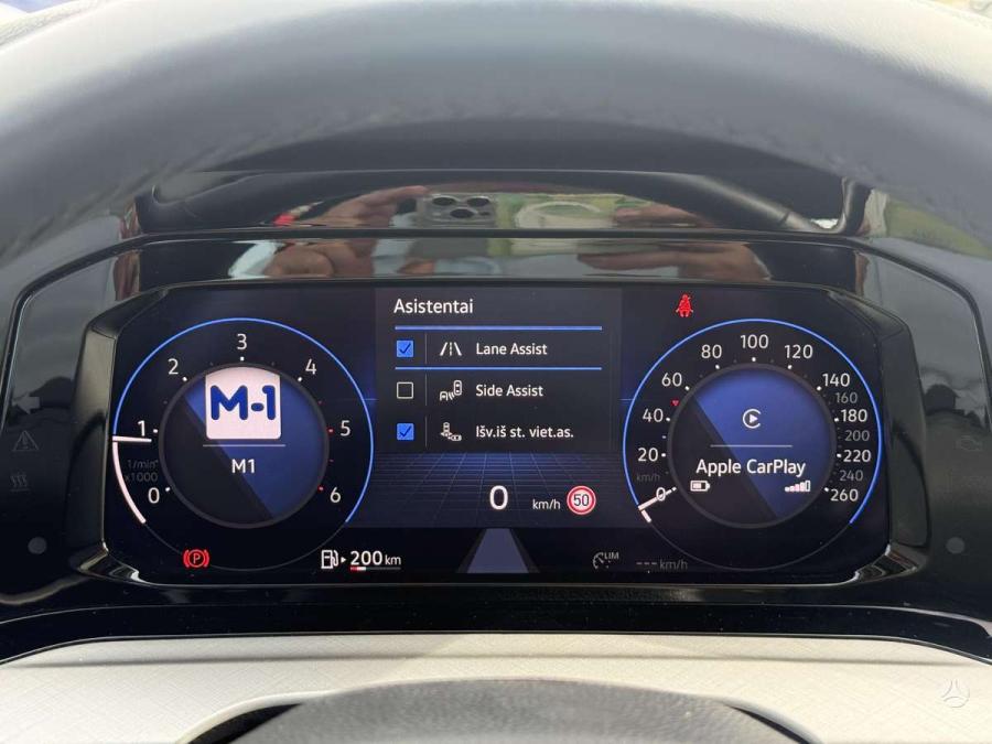Grey Volkswagen Golf 2021 in Vilnius, with an engine capacity of 1.97 L and mileage of 228 thousand km for 11999 €, photo 22 on AUTOMOTO.COM.LV