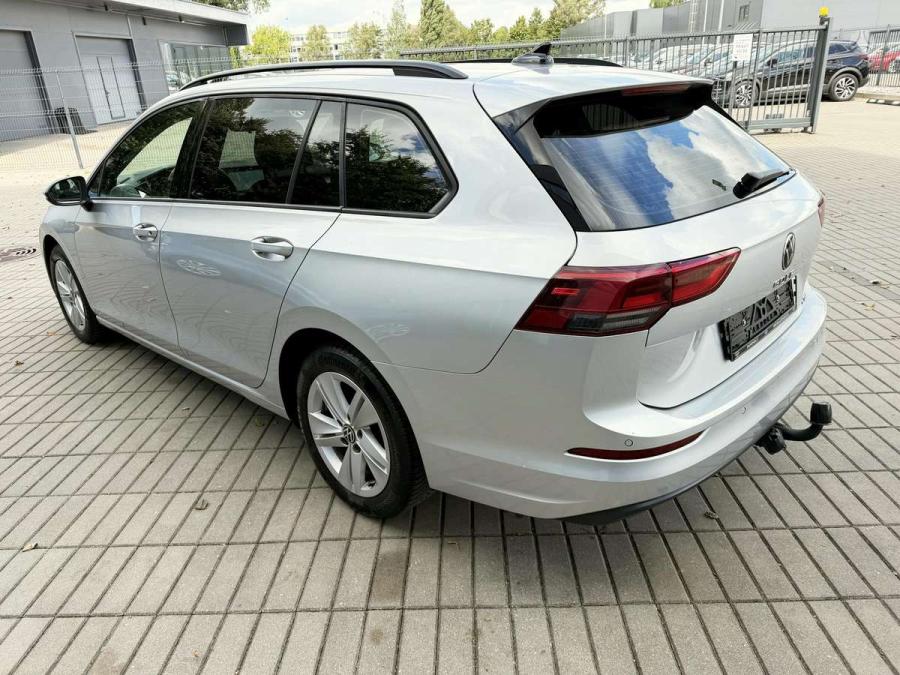 Grey Volkswagen Golf 2021 in Kaunas, with an engine capacity of 1.00 L and mileage of 220 thousand km for 10800 €, photo 5 on AUTOMOTO.COM.LV