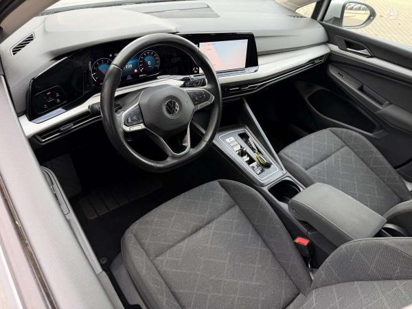 Grey Volkswagen Golf 2021 in Kaunas, with an engine capacity of 1.00 L and mileage of 220 thousand km for 10800 €, photo 6 on AUTOMOTO.COM.LV