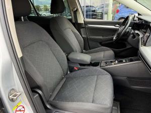 Grey Volkswagen Golf 2021 in Kaunas, with an engine capacity of 1.00 L and mileage of 220 thousand km for 10800 €, photo 10 on AUTOMOTO.COM.LV