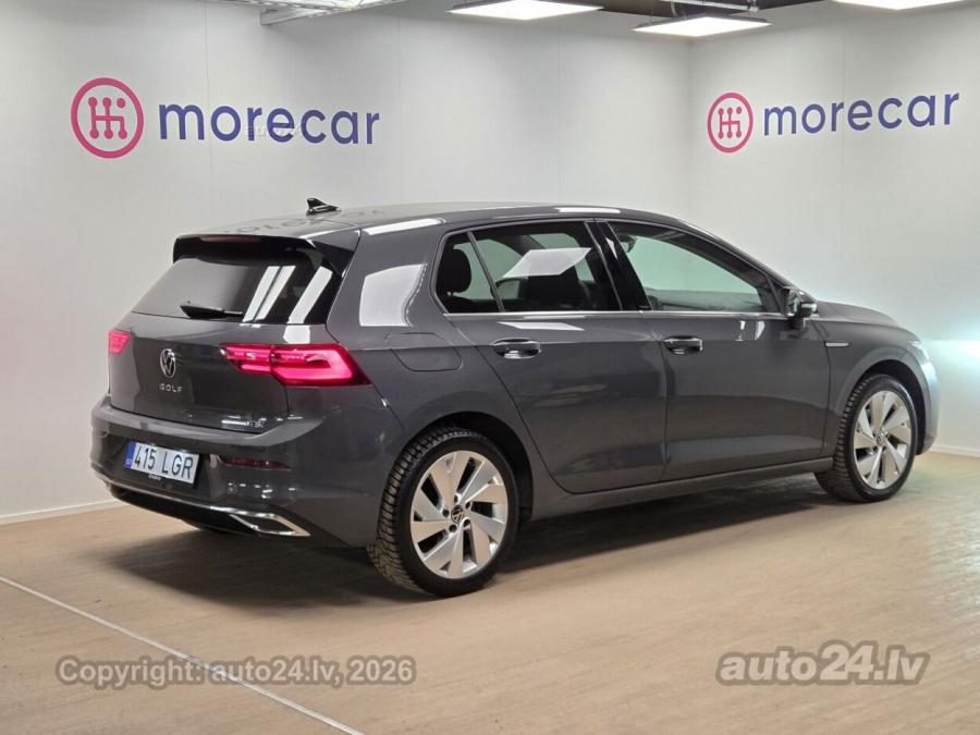 Pelēks Volkswagen Golf 2022 Tallina, ar dzinēja tilpumu 1.50 L un nobraukumu 96 tūkst. km par 20900 €, foto 4 vietnē AUTOMOTO.COM.LV