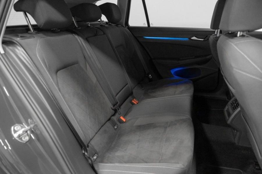 Pelēks Volkswagen Golf 2022 Viļņa, ar dzinēja tilpumu 2.00 L un nobraukumu 195 tūkst. km par 14900 €, foto 11 vietnē AUTOMOTO.COM.LV