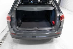 Pelēks Volkswagen Golf 2022 Viļņa, ar dzinēja tilpumu 2.00 L un nobraukumu 195 tūkst. km par 14900 €, foto 24 vietnē AUTOMOTO.COM.LV