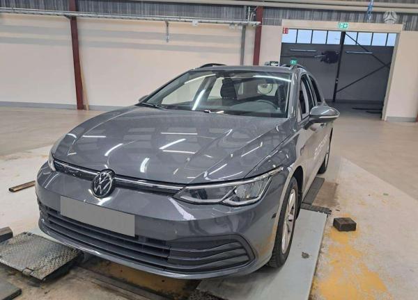 Pelēks Volkswagen Golf 2022 Viļņa, ar dzinēja tilpumu 1.50 L un nobraukumu 43 tūkst. km par 16930 €, foto 1 vietnē AUTOMOTO.COM.LV