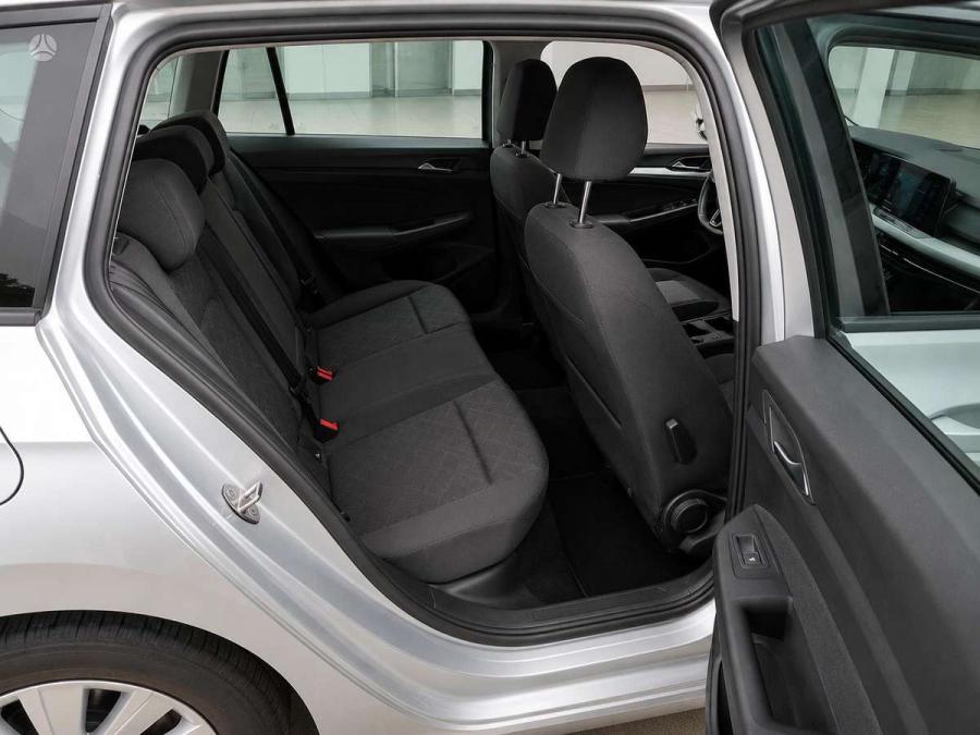 Pelēks Volkswagen Golf 2022 Viļņa, ar dzinēja tilpumu 2.00 L un nobraukumu 67 tūkst. km par 18900 €, foto 6 vietnē AUTOMOTO.COM.LV