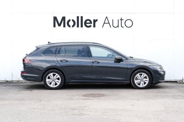 Pelēks Volkswagen Golf 2022 Rīga, ar dzinēja tilpumu 2.00 L un nobraukumu 154 tūkst. km par 15500 €, foto 5 vietnē AUTOMOTO.COM.LV