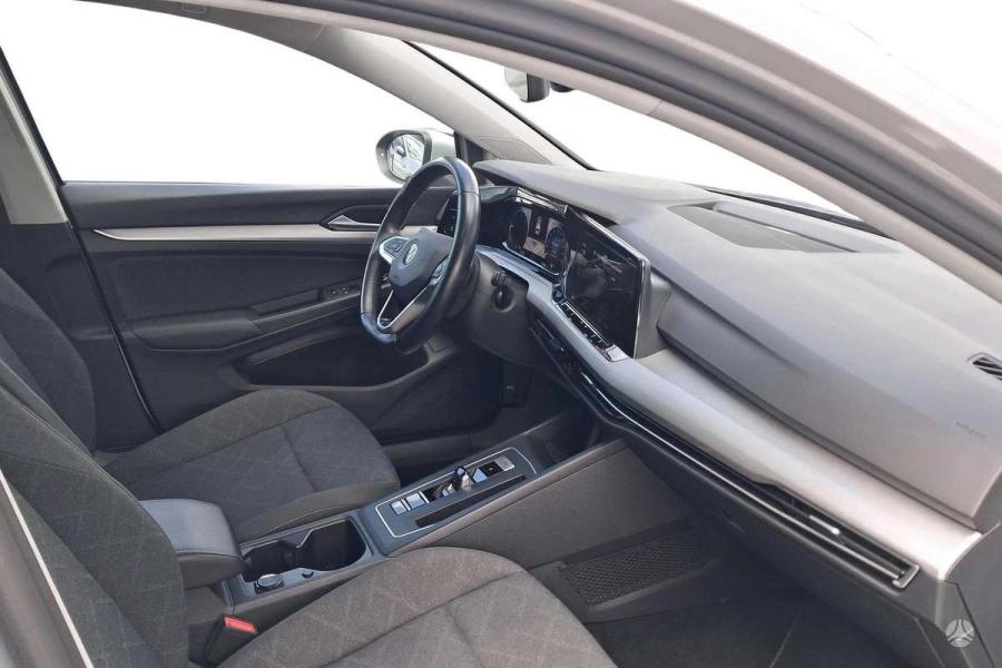 Grey Volkswagen Golf 2022 in Klaipeda, with an engine capacity of 2.00 L and mileage of 178 thousand km for 16500 €, photo 9 on AUTOMOTO.COM.LV