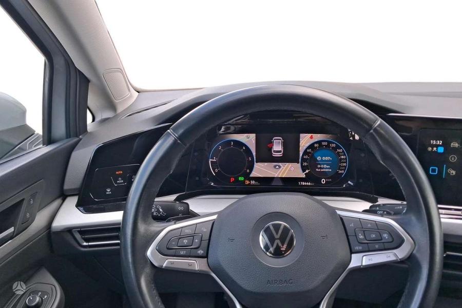 Grey Volkswagen Golf 2022 in Klaipeda, with an engine capacity of 2.00 L and mileage of 178 thousand km for 16500 €, photo 12 on AUTOMOTO.COM.LV