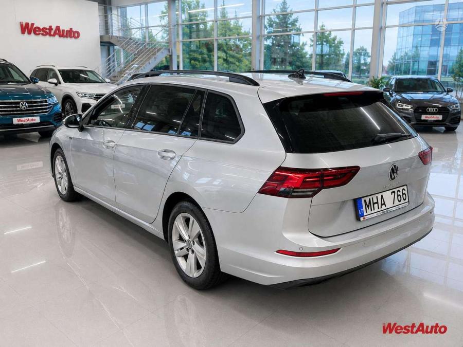 Pelēks Volkswagen Golf 2022 Klaipėda, ar dzinēja tilpumu 1.97 L un nobraukumu 149 tūkst. km par 13983 €, foto 6 vietnē AUTOMOTO.COM.LV