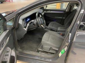 Grey Volkswagen Golf 2022 in Vilnius, with an engine capacity of 1.50 L and mileage of 143 thousand km for 15250 €, photo 7 on AUTOMOTO.COM.LV