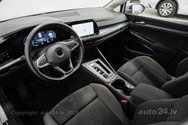 Grey Volkswagen Golf 2022 in Tallinn, with an engine capacity of 1.50 L and mileage of 145 thousand km for 19900 €, photo 9 on AUTOMOTO.COM.LV