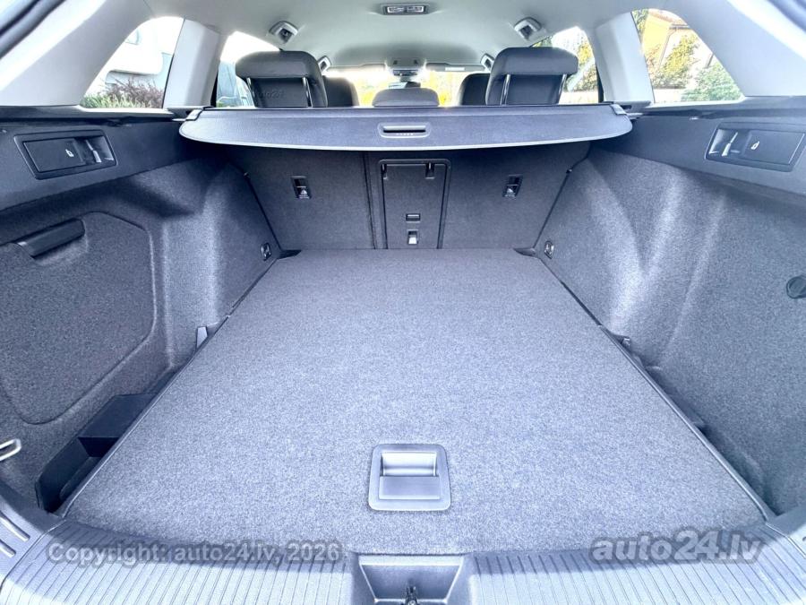 Pelēks Volkswagen Golf 2022 Tallina, ar dzinēja tilpumu 2.00 L un nobraukumu 184 tūkst. km par 15995 €, foto 21 vietnē AUTOMOTO.COM.LV