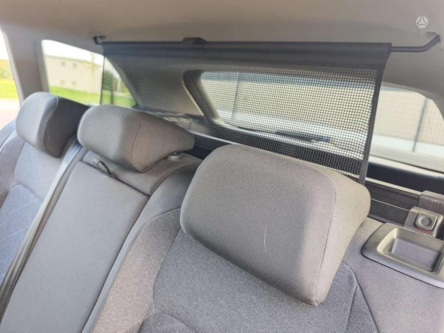 Grey Volkswagen Golf 2022 in Vilnius, with an engine capacity of 1.97 L and mileage of 178 thousand km for 15000 €, photo 16 on AUTOMOTO.COM.LV