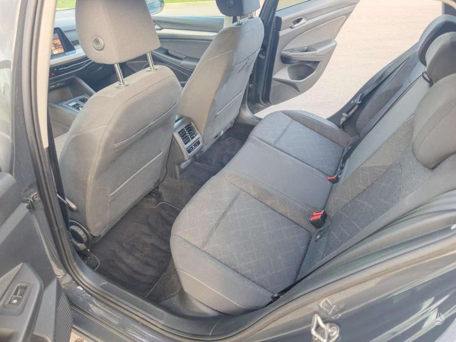 Grey Volkswagen Golf 2022 in Vilnius, with an engine capacity of 1.97 L and mileage of 178 thousand km for 15000 €, photo 20 on AUTOMOTO.COM.LV