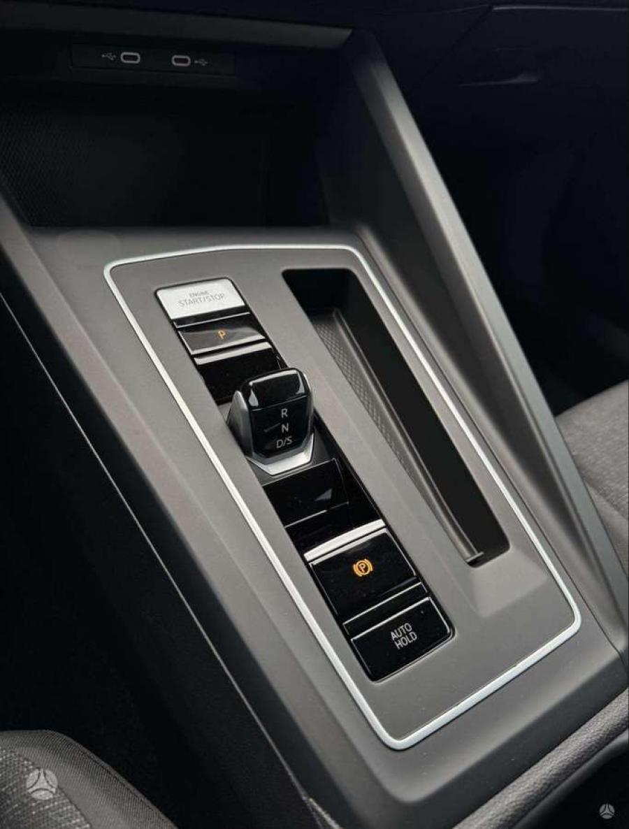 Серый Фольксваген Гольф 2023 в Вильнюс, объемом двигателя 1.50 л и пробегом 52 тыс. км за 21600 €, фото 16 на AUTOMOTO.COM.LV