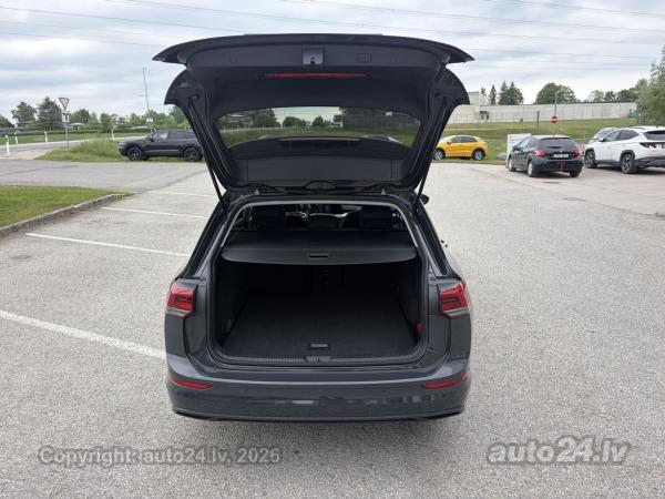 Grey Volkswagen Golf 2023 in Viljandi, with an engine capacity of 1.00 L and mileage of 59 thousand km for 16990 €, photo 10 on AUTOMOTO.COM.LV