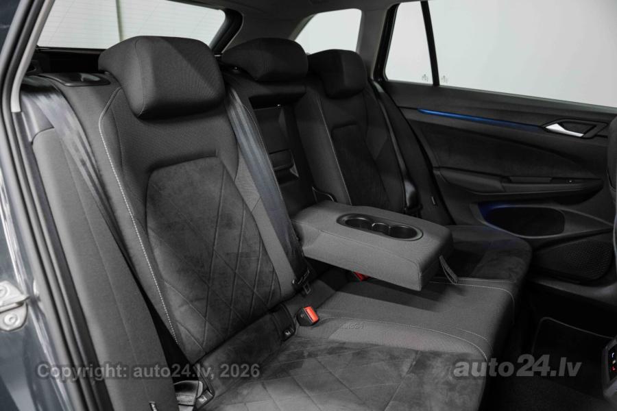 Pelēks Volkswagen Golf 2023 Tallina, ar dzinēja tilpumu 2.00 L un nobraukumu 158 tūkst. km par 18900 €, foto 15 vietnē AUTOMOTO.COM.LV