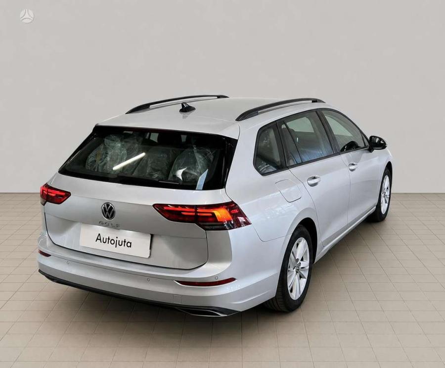 Pelēks Volkswagen Golf 2023 Kauņa, ar dzinēja tilpumu 1.97 L un nobraukumu 175 tūkst. km par 16400 €, foto 4 vietnē AUTOMOTO.COM.LV