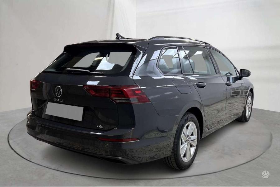 Grey Volkswagen Golf 2023 in Vilnius, with an engine capacity of 1.50 L and mileage of 37 thousand km for 19844 €, photo 5 on AUTOMOTO.COM.LV