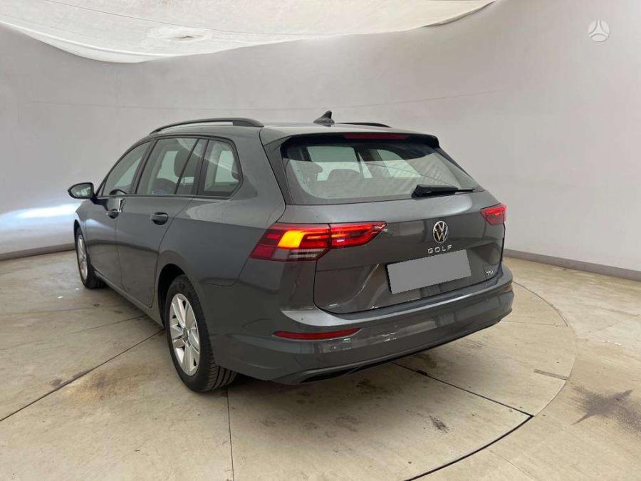 Grey Volkswagen Golf 2023 in Vilnius, with an engine capacity of 1.50 L and mileage of 28 thousand km for 20270 €, photo 7 on AUTOMOTO.COM.LV