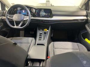 Grey Volkswagen Golf 2023 in Vilnius, with an engine capacity of 1.50 L and mileage of 28 thousand km for 20270 €, photo 9 on AUTOMOTO.COM.LV