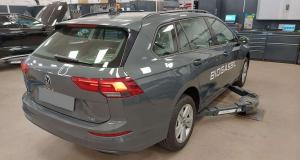 Grey Volkswagen Golf 2023 in Vilnius, with an engine capacity of 1.50 L and mileage of 42 thousand km for 19180 €, photo 3 on AUTOMOTO.COM.LV