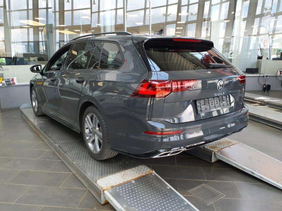 Grey Volkswagen Golf 2023 in Vilnius, with an engine capacity of 1.97 L and mileage of 165 thousand km for 17900 €, photo 5 on AUTOMOTO.COM.LV