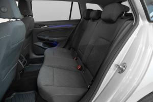 Pelēks Volkswagen Golf 2023 Viļņa, ar dzinēja tilpumu 2.00 L un nobraukumu 92 tūkst. km par 18450 €, foto 19 vietnē AUTOMOTO.COM.LV