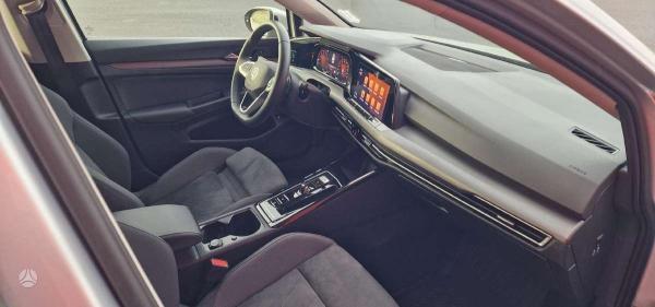 Pelēks Volkswagen Golf 2024 Telšiai, ar dzinēja tilpumu 1.50 L un nobraukumu 20 tūkst. km par 20290 €, foto 11 vietnē AUTOMOTO.COM.LV