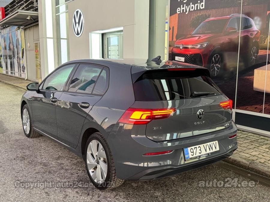 Grey Volkswagen Golf 2024 in Viljandi, with an engine capacity of 1.50 L and mileage of 15 thousand km for 26500 €, photo 3 on AUTOMOTO.COM.LV