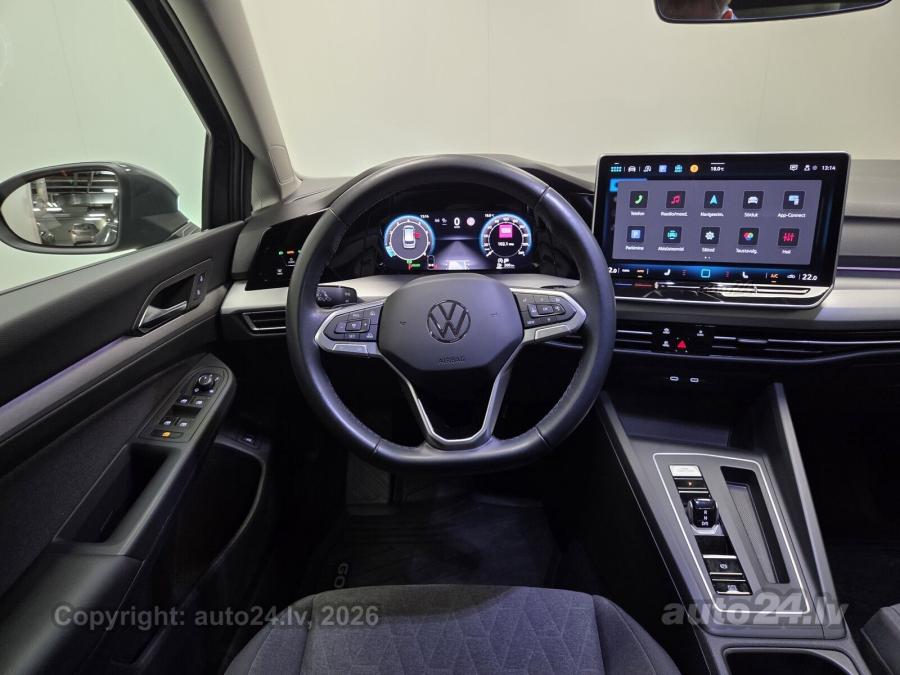 Pelēks Volkswagen Golf 2024 Tallina, ar dzinēja tilpumu 1.50 L un nobraukumu 32 tūkst. km par 22900 €, foto 15 vietnē AUTOMOTO.COM.LV
