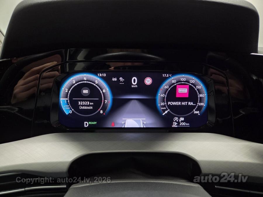 Pelēks Volkswagen Golf 2024 Tallina, ar dzinēja tilpumu 1.50 L un nobraukumu 32 tūkst. km par 22900 €, foto 16 vietnē AUTOMOTO.COM.LV