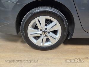 Pelēks Volkswagen Golf 2024 Tallina, ar dzinēja tilpumu 1.50 L un nobraukumu 32 tūkst. km par 22900 €, foto 23 vietnē AUTOMOTO.COM.LV