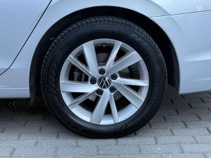 Grey Volkswagen Golf 2024 in Vilnius, with an engine capacity of 1.50 L and mileage of 22 thousand km for 19999 €, photo 12 on AUTOMOTO.COM.LV