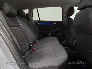 Pelēks Volkswagen Golf 2024 Tallina, ar dzinēja tilpumu 1.50 L un nobraukumu 44 tūkst. km par 23900 €, foto 20 vietnē AUTOMOTO.COM.LV