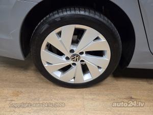 Pelēks Volkswagen Golf 2024 Tallina, ar dzinēja tilpumu 1.50 L un nobraukumu 44 tūkst. km par 23900 €, foto 22 vietnē AUTOMOTO.COM.LV