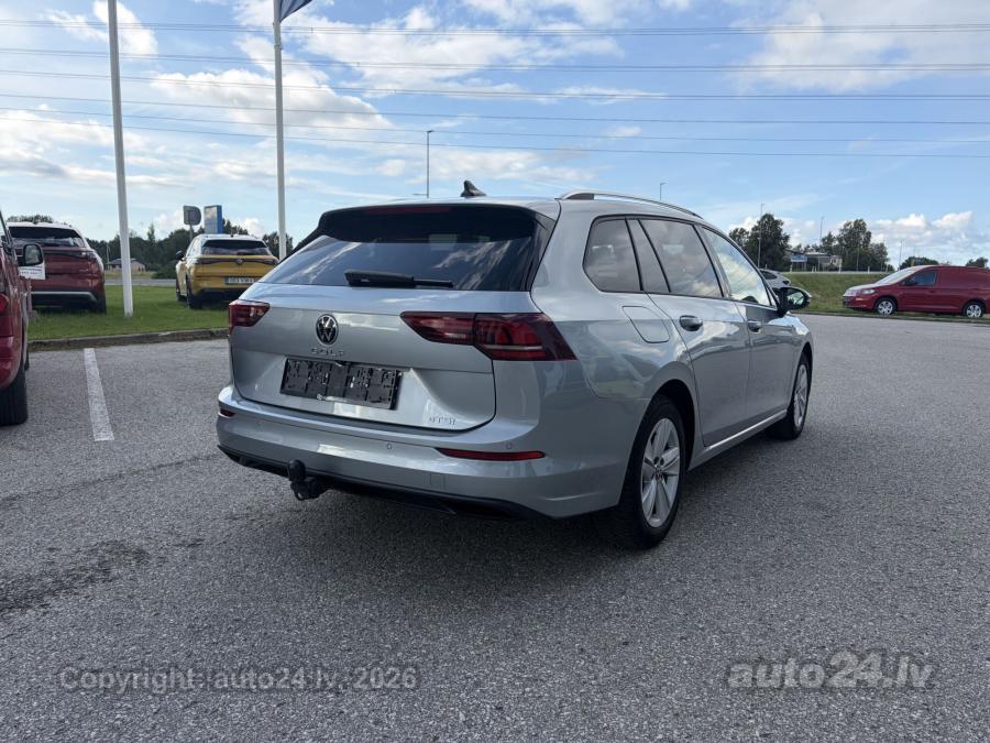 Pelēks Volkswagen Golf 2024 Viljandi, ar dzinēja tilpumu 1.50 L un nobraukumu 48 tūkst. km par 22990 €, foto 4 vietnē AUTOMOTO.COM.LV