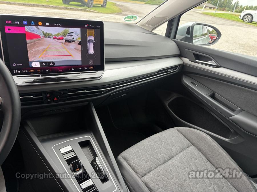 Pelēks Volkswagen Golf 2024 Viljandi, ar dzinēja tilpumu 1.50 L un nobraukumu 48 tūkst. km par 22990 €, foto 18 vietnē AUTOMOTO.COM.LV