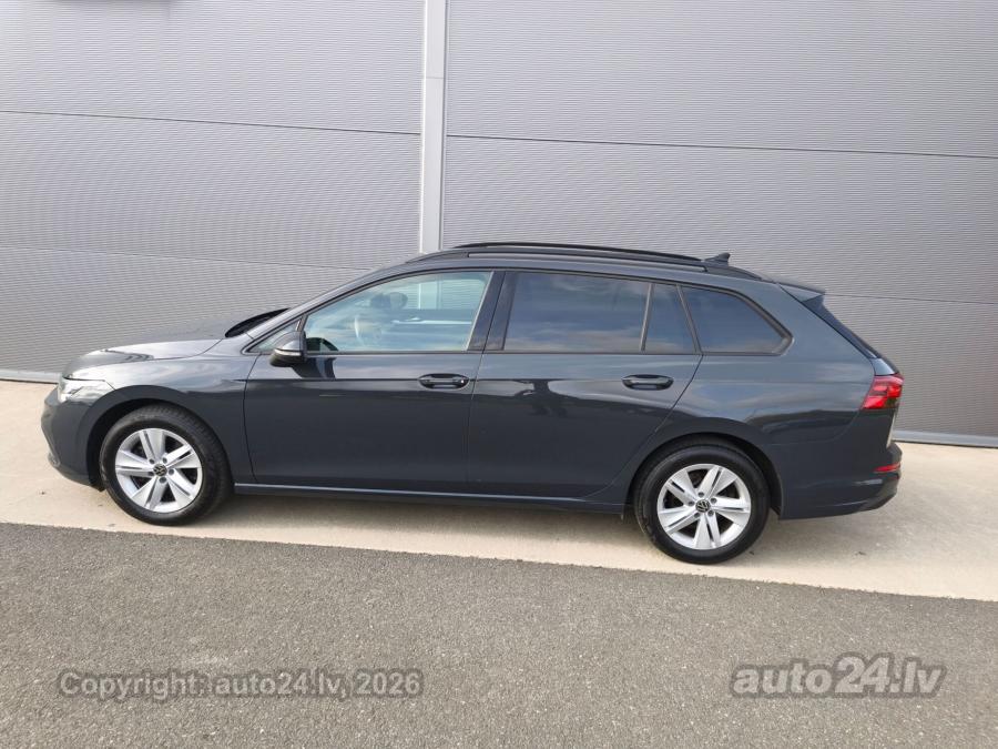 Grey Volkswagen Golf 2024 in Tallinn, with an engine capacity of 2.00 L and mileage of 57 thousand km for 19999 €, photo 8 on AUTOMOTO.COM.LV