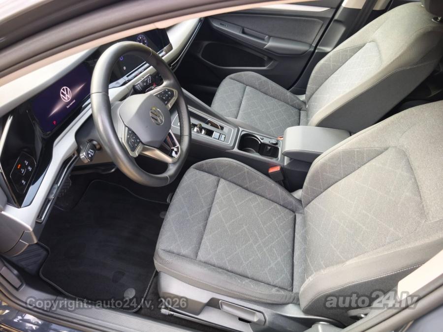 Grey Volkswagen Golf 2024 in Tallinn, with an engine capacity of 2.00 L and mileage of 57 thousand km for 19999 €, photo 9 on AUTOMOTO.COM.LV