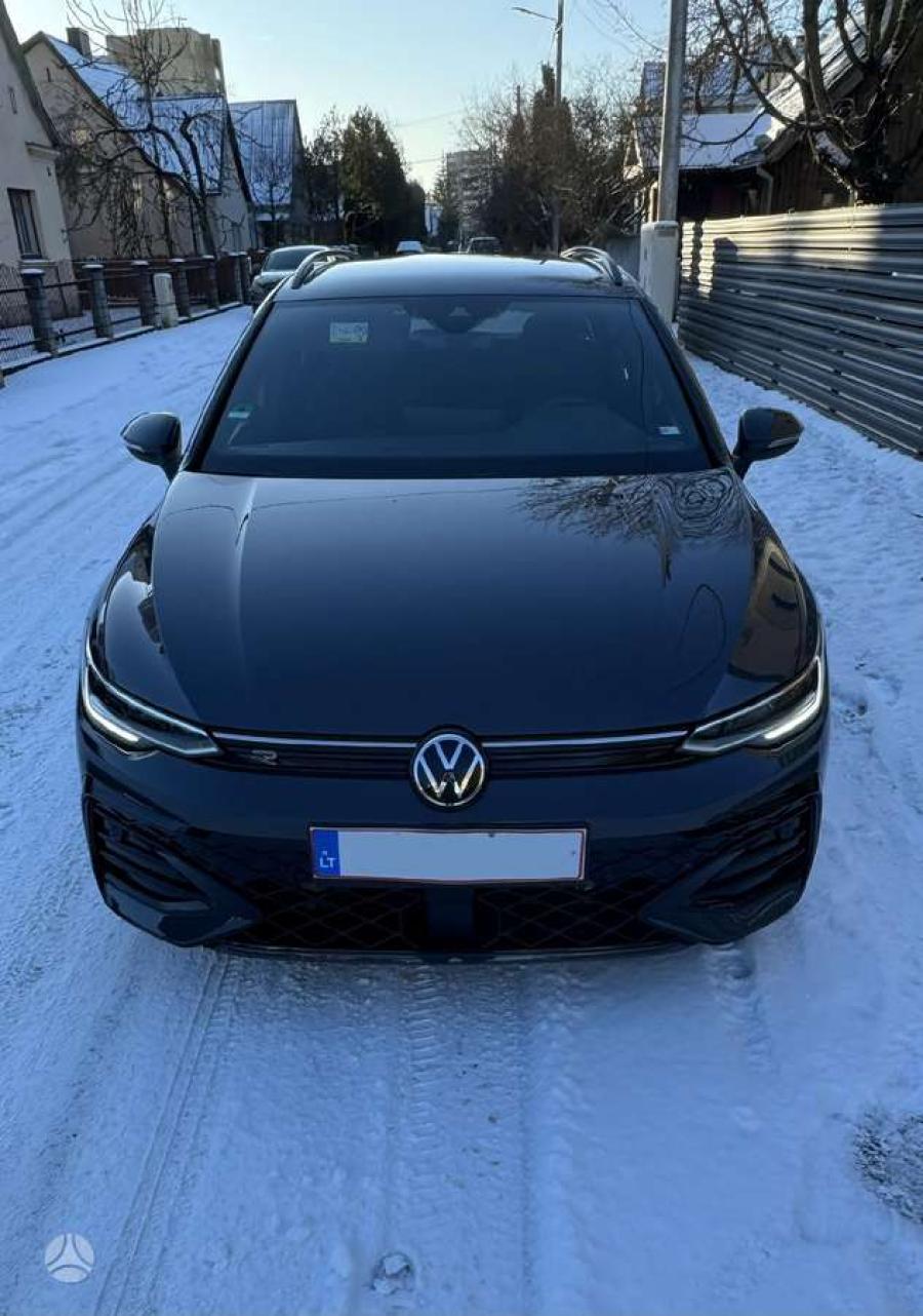 Grey Volkswagen Golf 2025 in Kaunas, with an engine capacity of 1.50 L and mileage of 22 thousand km for 29750 €, photo 9 on AUTOMOTO.COM.LV