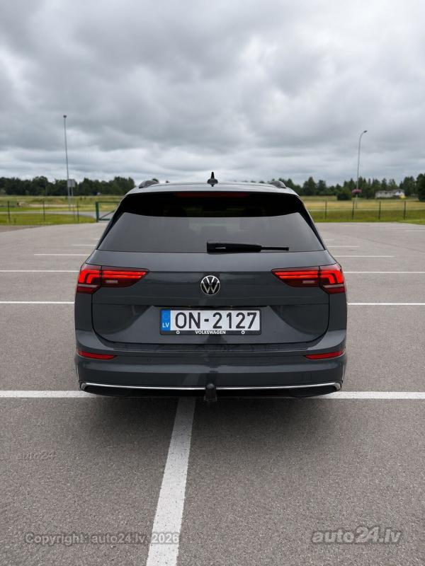 Grey Volkswagen Golf 2025 in Riga, with an engine capacity of 1.50 L and mileage of 7 thousand km for 27000 €, photo 6 on AUTOMOTO.COM.LV