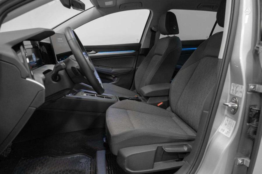 Pelēks Volkswagen Golf 2025 Viļņa, ar dzinēja tilpumu 1.50 L un nobraukumu 26 tūkst. km par 23500 €, foto 6 vietnē AUTOMOTO.COM.LV