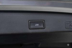 Pelēks Volkswagen Golf 2025 Viļņa, ar dzinēja tilpumu 1.50 L un nobraukumu 26 tūkst. km par 23500 €, foto 24 vietnē AUTOMOTO.COM.LV