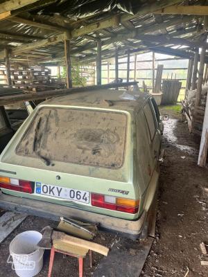 Volkswagen Golf 1982 Jurbarkas, ar dzinēja tilpumu 1.20 L un nobraukumu 123 tūkst. km par 1380 €, foto  vietnē AUTOMOTO.COM.LV