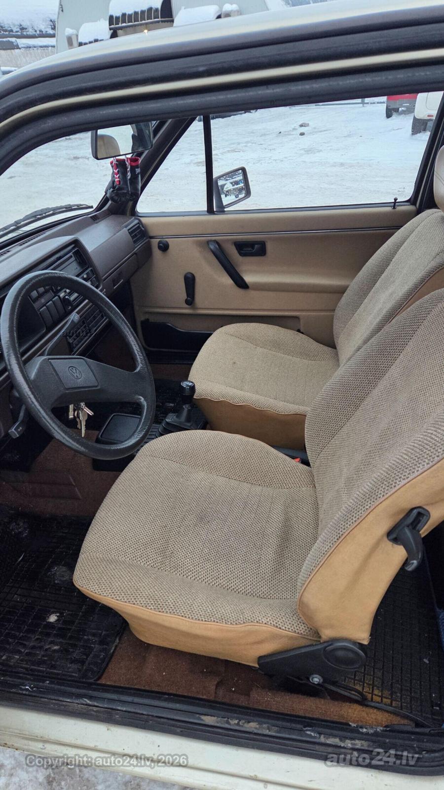 Volkswagen Golf 1984 Tallina, ar dzinēja tilpumu 1.60 L un nobraukumu 130 tūkst. km par 6990 €, foto 5 vietnē AUTOMOTO.COM.LV