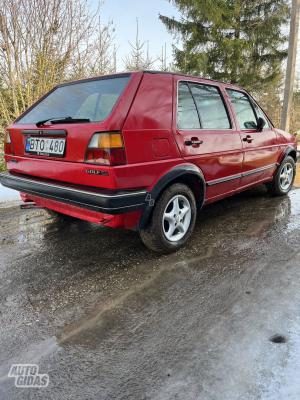 Volkswagen Golf 1985 Anykščiai, ar dzinēja tilpumu 1.60 L un nobraukumu 180 tūkst. km par 800 €, foto 4 vietnē AUTOMOTO.COM.LV