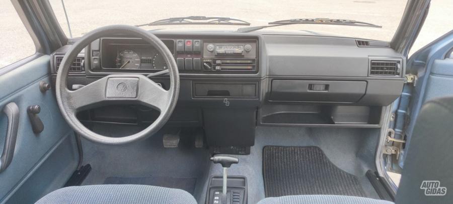 Volkswagen Golf 1986 in Kaunas, with an engine capacity of 1.60 L and mileage of 45 thousand km for 3200 €, photo 12 on AUTOMOTO.COM.LV